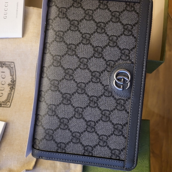 Gucci | Bags | Authentic Gucci Gg Travel Case | Poshmark